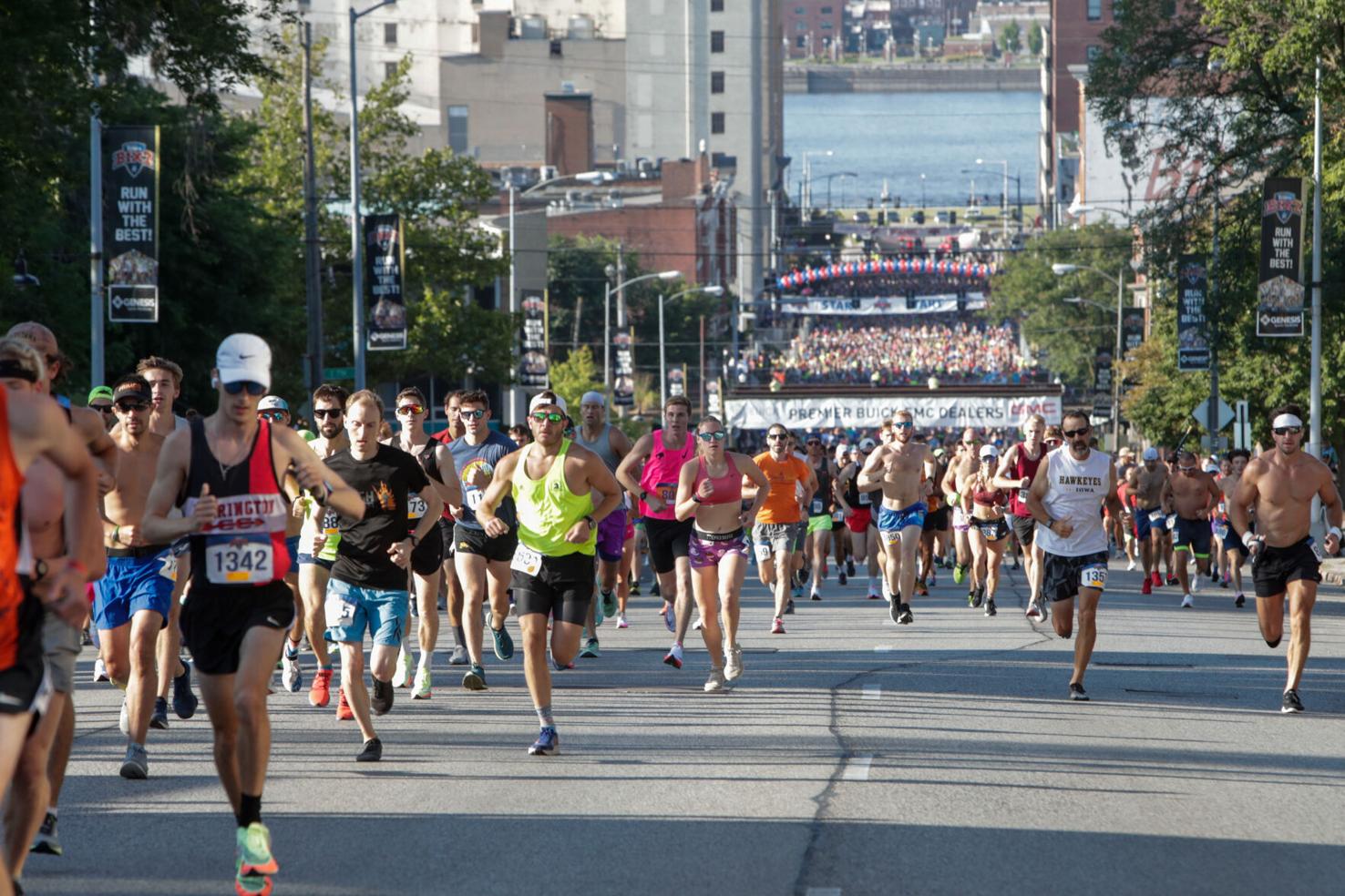 Nearly 10,000 Participate in Celebratory Quad-City Times Bix 7 ...